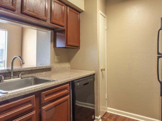 Fountain Woods 1 Bedroom Apartment for Rent at 3565 Delaware St, Beaumont, TX 77706