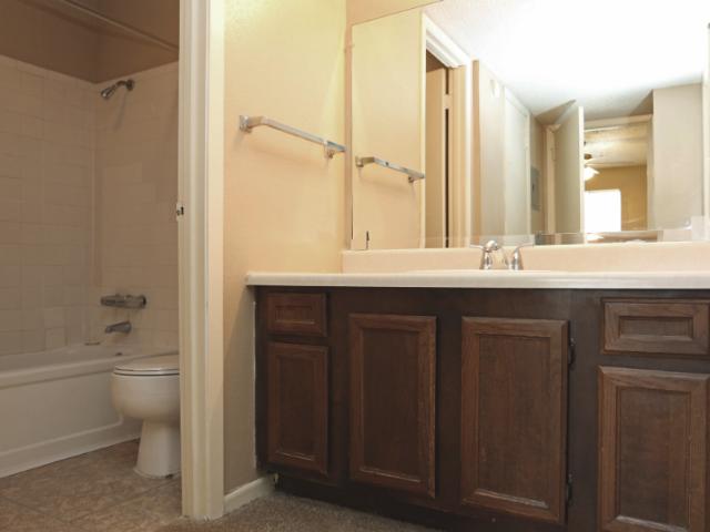 Fountain Woods 2 Bedroom Apartment for Rent at 3565 Delaware St, Beaumont, TX 77706
