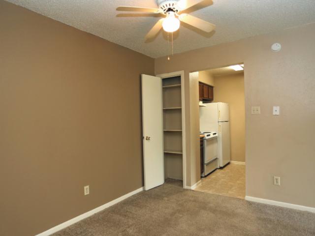 Fountain Woods 2 Bedroom Apartment for Rent at 3565 Delaware St, Beaumont, TX 77706
