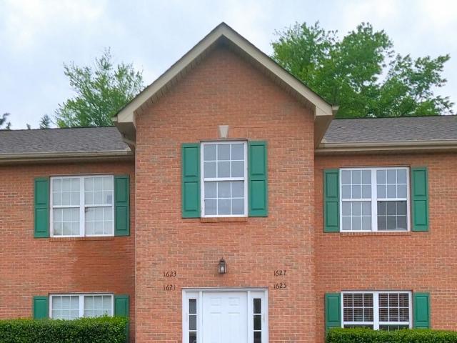 FOUNTAIN CITY: GROUND LEVEL 2 BEDROOM, 2 BATHROOM CONDO IN MAPLE CHASE