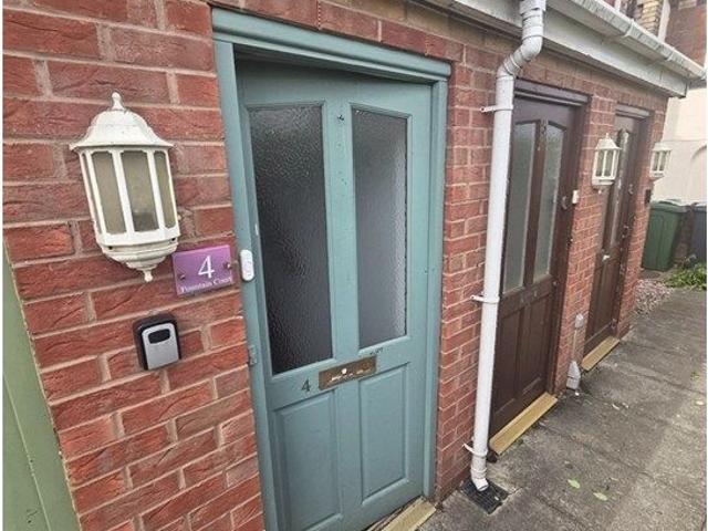 Fountain Court, Birkenhead CH42, 2 bed flat to rent, £745 pcm | PrimeLocation