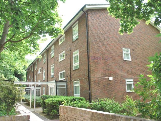 Fountain Drive, South Dulwich SE19, 1 bed flat to rent, £1,550 pcm | PrimeLocation