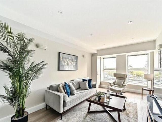 Fountain House, Church Road, 2 Bedroom Apartment