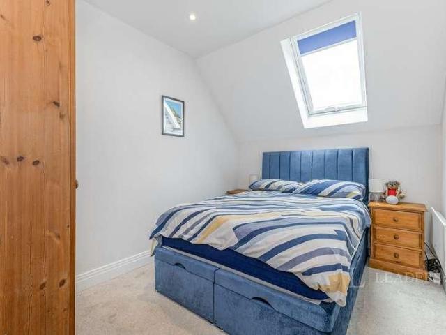 Fountain House, Cleeve Road, Leatherhead, Surrey, KT22