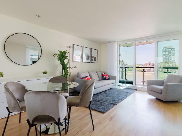 Fountain House, London SW8, 1 bed flat to rent, £5,000 pcm | PrimeLocation