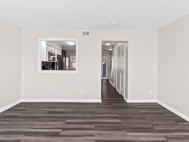 Fountain Parc 1 Bedroom Apartment for Rent at 4901 Whitton Pl, Indianapolis, IN 46220 Allisonville