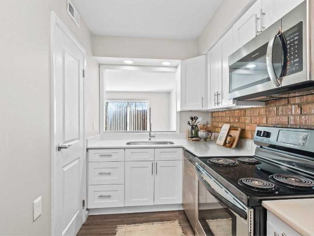 Fountain Parc 2 Bedroom Apartment for Rent at 4901 Whitton Pl, Indianapolis, IN 46220 Allisonville
