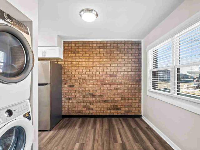 Fountain Parc 3 Bedroom Apartment for Rent at 4901 Whitton Pl, Indianapolis, IN 46220 Allisonville