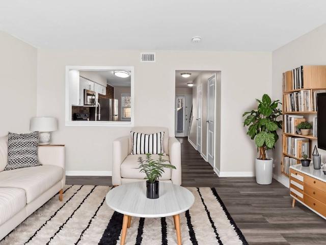 Fountain Parc 3 Bedroom Apartment for Rent at 4901 Whitton Pl, Indianapolis, IN 46220 Allisonville
