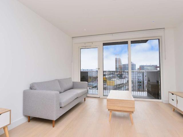 Fountain Park Way, Whitecity, London W12, 1 bed flat to rent, £3,000 pcm | PrimeLocation