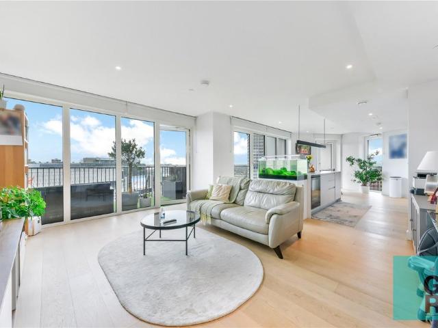 Fountain Park Way, London, White City. 2 bed apartment to rent £4,450 pcm £1,027 pw