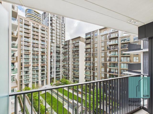 Fountain Park Way, London W12 1 bed apartment to rent £2,800 pcm £646 pw