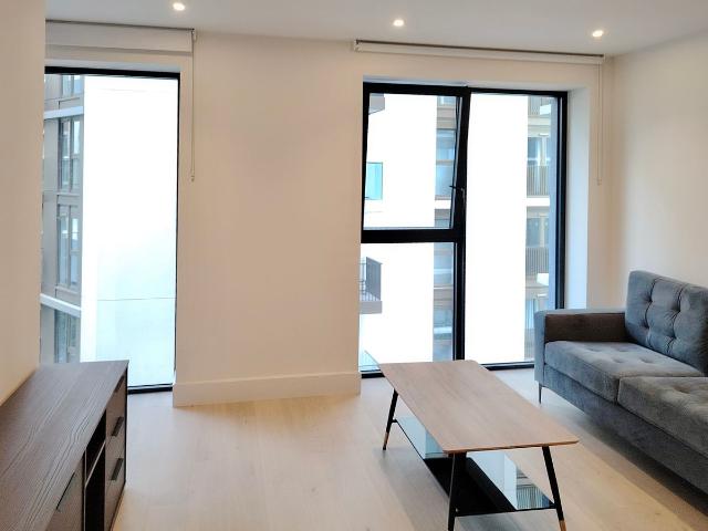 Fountain Park Way, London W12, 1 bed flat to rent, £3,055 pcm | PrimeLocation