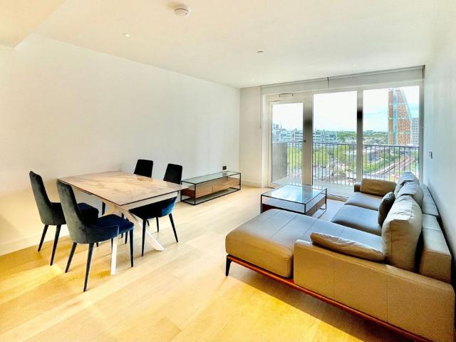 Fountain Park Way, London W12, 2 bed flat to rent, £3,800 pcm | PrimeLocation