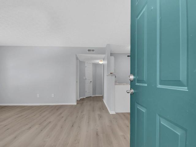 Fountain Place Apartments 2 Bedroom Apartment for Rent at 833 Misty Hollow Ln, Columbus, OH 43228 Wexford Thornapple