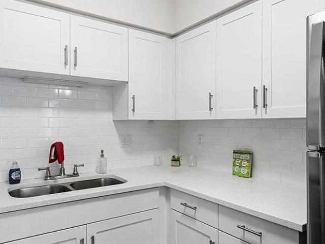 Fountain Square Apartments 3 Bedroom Apartment for Rent at 225 E Edgewood Dr, Lakeland, FL 33803 Edgewood