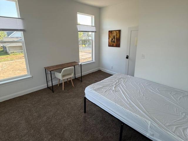 Fountain Square Spacious Apartment