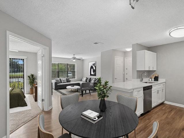 Fountains at Lee Vista 2 Bedroom Apartment for Rent at 5789 Bent Pine Dr, Orlando, FL 32822 Airport North