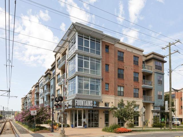 Fountains Southend Apartments 2 Bedroom Apartment for Rent at 126 New Bern St, Charlotte, NC 28203 Southside Park