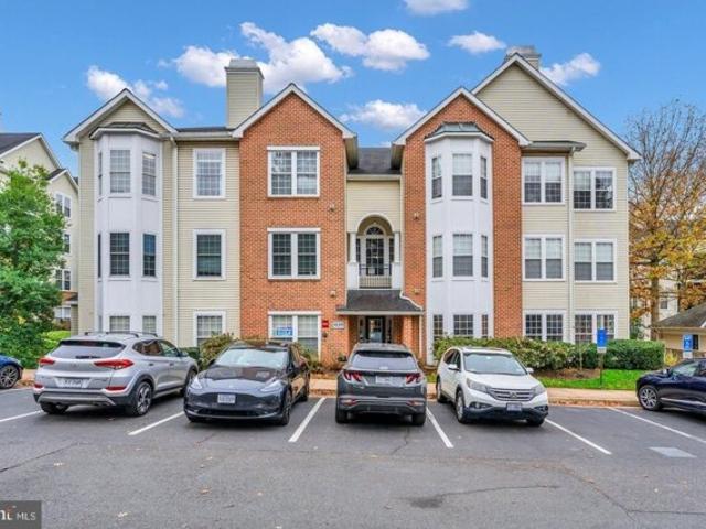Fountainside Ln Unit,fairfax, Condo For Sale