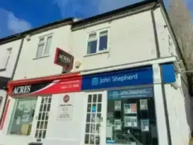 Four Oaks Common Post Office, 80 Walsall Road, Four Oaks, B74 4QY, United Kingdom | 2 bed apartment for rent #147037197 | Rentberry