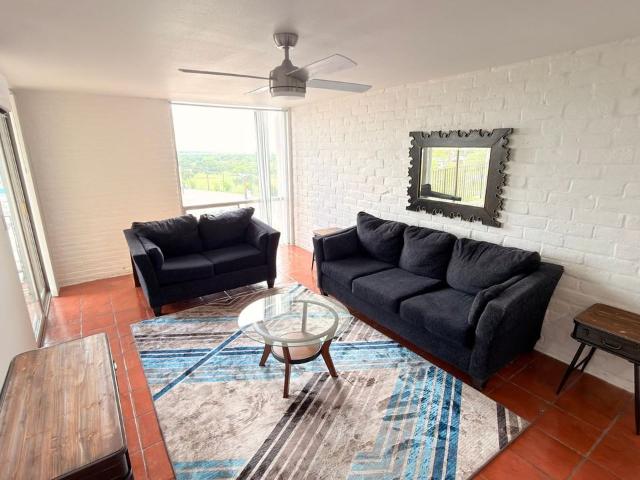 Four Oaks Apartments 1 Bedroom Apartment for Rent at 1103 Harry Wurzbach Rd, San Antonio, TX 78209