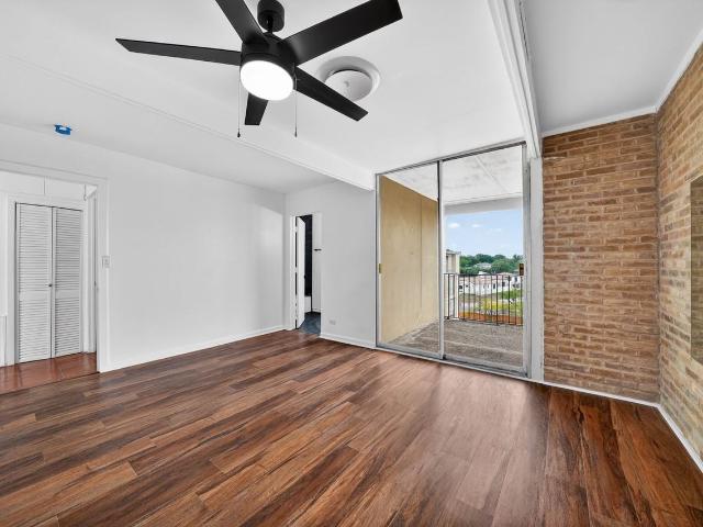 Four Oaks Apartments 2 Bedroom Apartment for Rent at 1103 Harry Wurzbach Rd, San Antonio, TX 78209