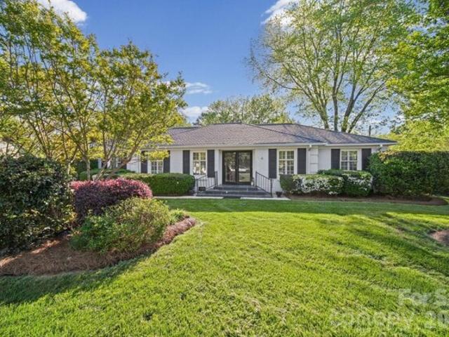 Four Oaks Ln, Matthews, Home For Sale