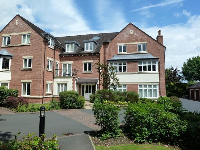 Four Oaks Road, Sutton Coldfield B74 3 bed flat to rent £1,800 pcm £415 pw