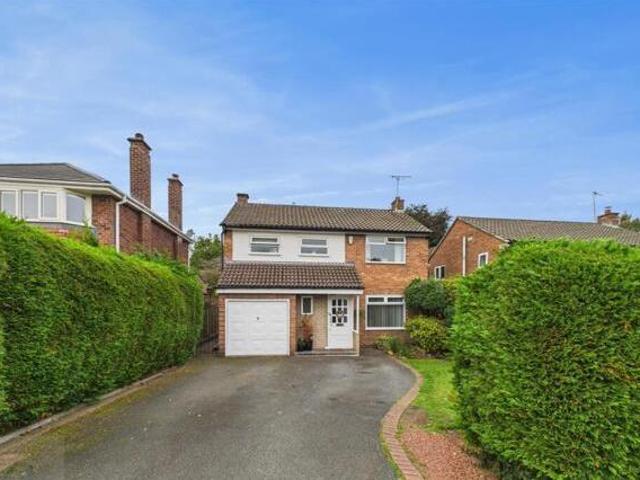 Four Bed Detached Property On Moss Lane, Cuddington, 4 Bedroom Detached