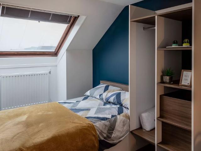 Four Bed Silver