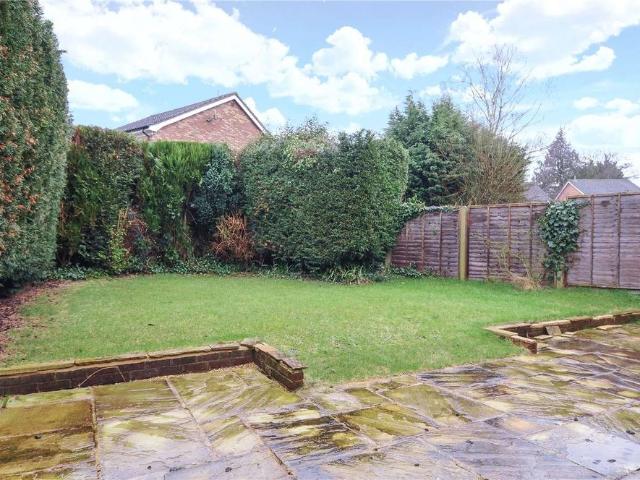 Four bedroom detached family home in a popular residential location in Windlesham