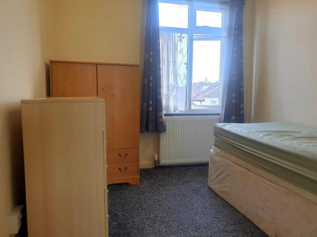 Four Bedroom House, BS16 £2,300 Pcm