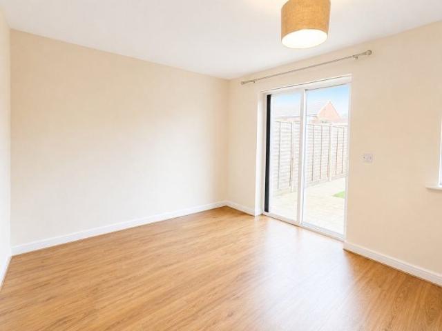 Four Bedroom House To Let on Childers Court