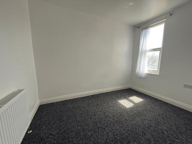 Four bedroom house two bathrooms ideal for working families Ilford