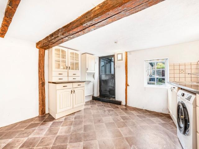 Four Bedrooms Cottage