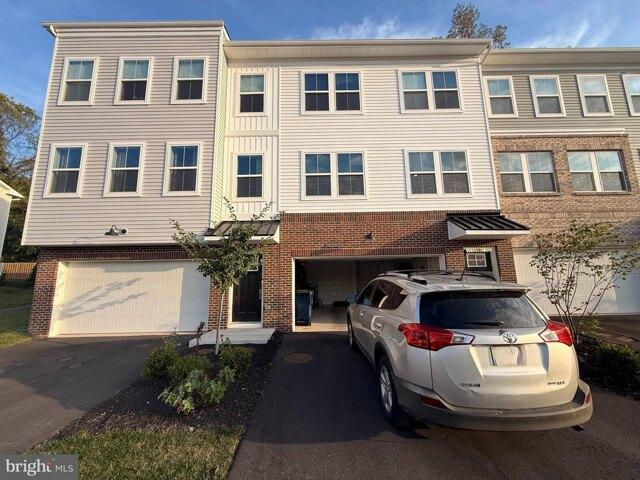 Four Leaf Dr, Downingtown, Home For Sale