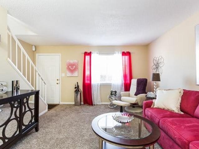 Four Winds Apartments 2 Bed 1.5 Bath