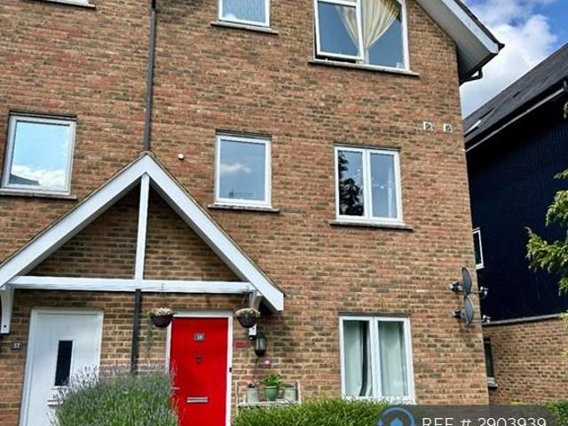 Fourdrinier Way, Hemel Hempstead, HP3 3 bed maisonette to rent £1,890 pcm £436 pw