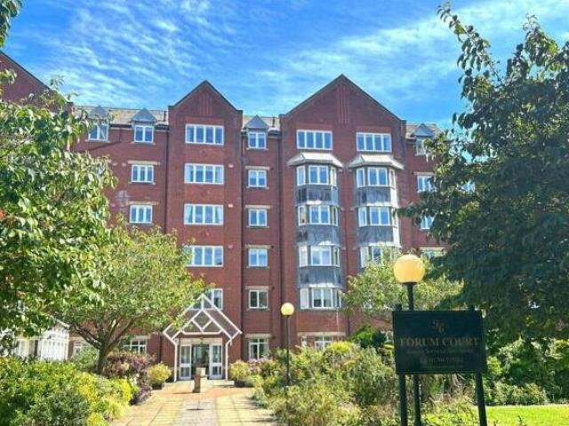 Fourm Court, Lord Street, 2 Bedroom Flat