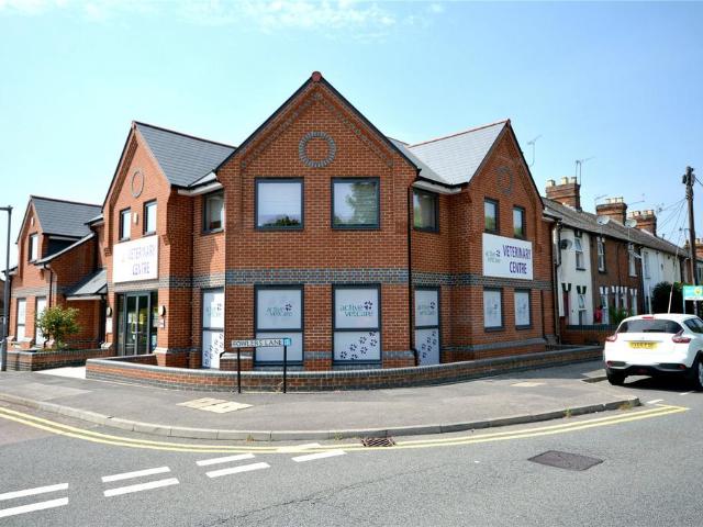 Fowlers Lane, Bracknell, RG42 2 bed flat to rent £1,450 pcm £335 pw