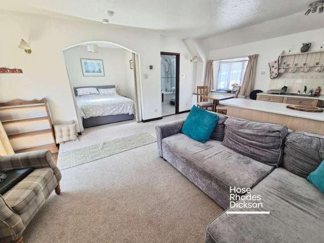 Fowlsdown Farmhouse Annex, Canteen Road, Whiteley Bank, Ventnor, Isle Of Wight, PO38