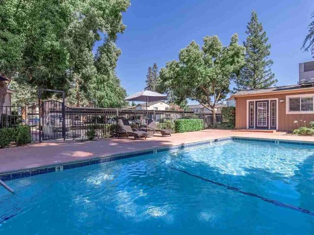 Foxwood Apartment Homes 1 Bedroom Apartment for Rent at 6655 N Fresno St, Fresno, CA 93710