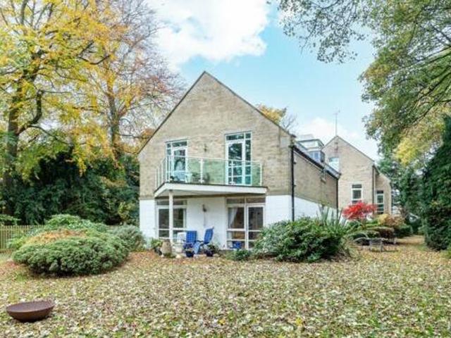 Foxwood, West Avenue, 2 Bedroom Apartment