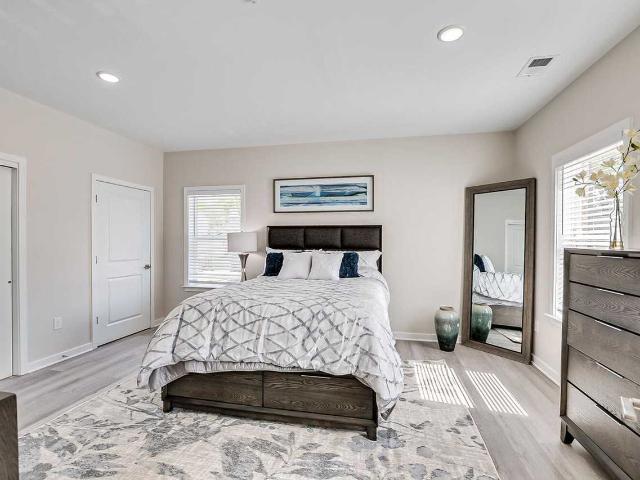 Fox & Foxx METRO at Edison 1 Bedroom Apartment for Rent at 292 Central Ave, Edison, NJ 08817