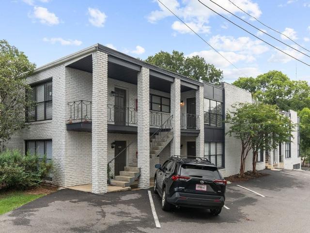 Fox Hall 2 Bedroom Apartment for Rent at 1613 13th Ave S, Birmingham, AL 35205 Five Points South