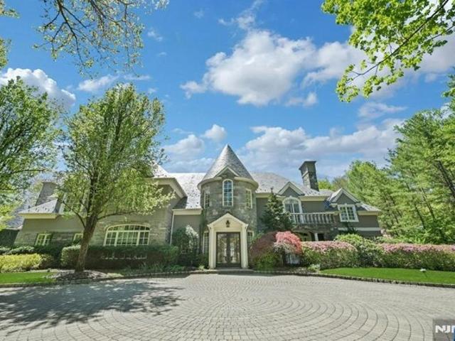 Fox Hedge Rd, Saddle River, Home For Sale