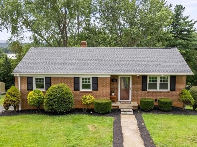 Fox Hill Dr, Staunton, Home For Sale