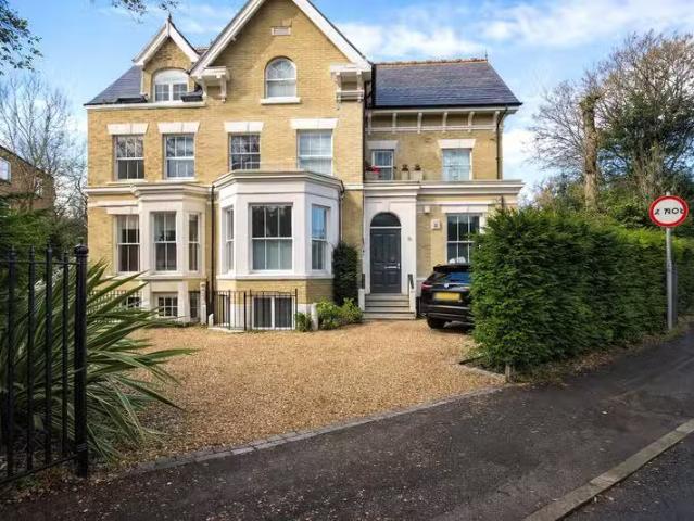 Fox Hill, London, SE19 2XE