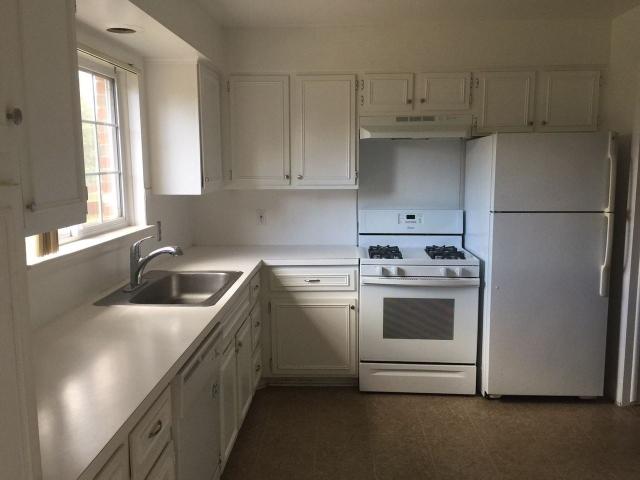 Fox Hills 2 Bedroom Apartment for Rent at Fox Hills Dr N, Bloomfield Hills, MI 48304
